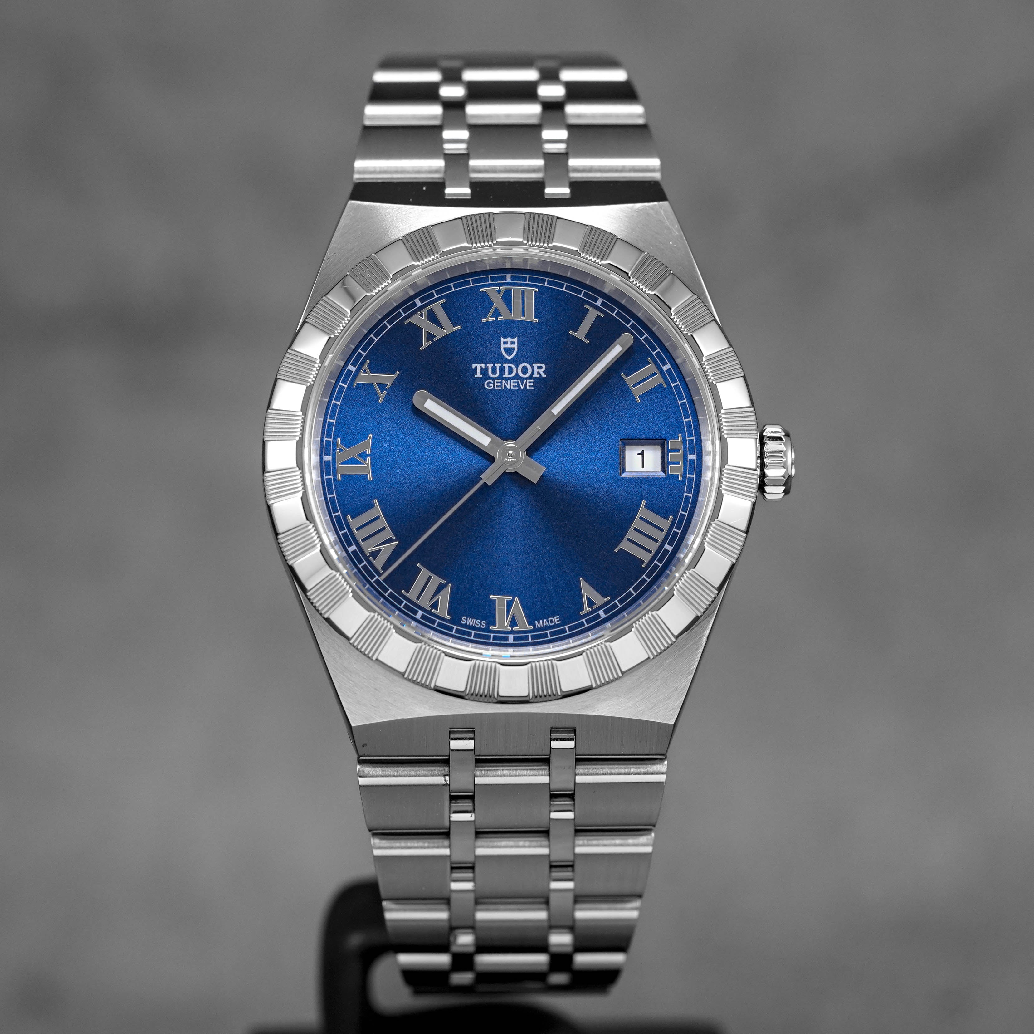 TUDOR ROYAL 38MM BLUE DIAL (2024) – ONELUXE